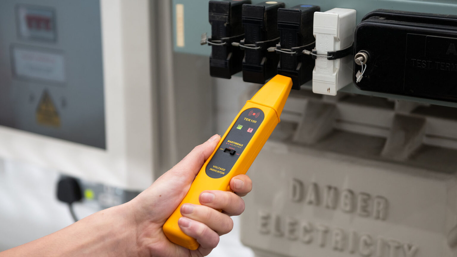 Non-contact detectors – Martindale Electric